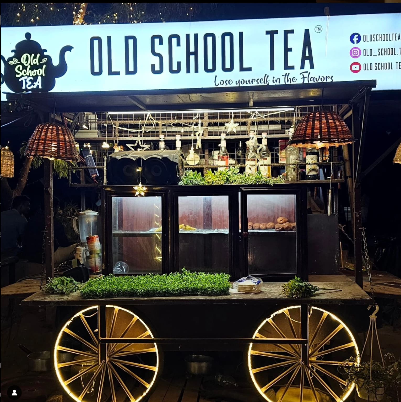 പ്രീമിയം കോഫി ഷോപ്പുകളിലെ രുചി സാധാരണകാരനിലേക്കും എത്തിച്ച OLD SCHOOL ...